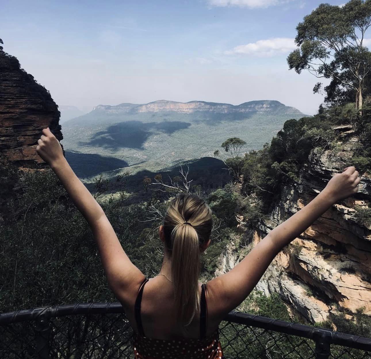 Lou Elliott: Spreading Smiles and Sales at Spotlight Reporting