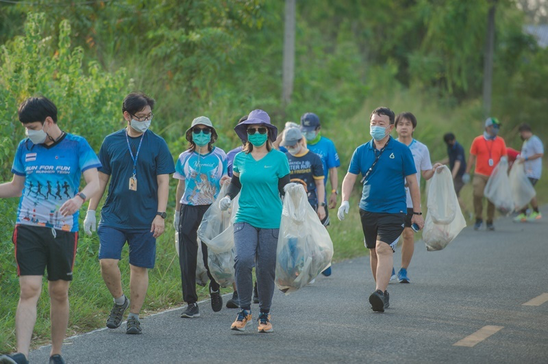 วิ่งเก็บขยะ Plogging คืออะไร ? ทำไมถึงเป็นการออกกำลังกายที่ได้รับความนิยม