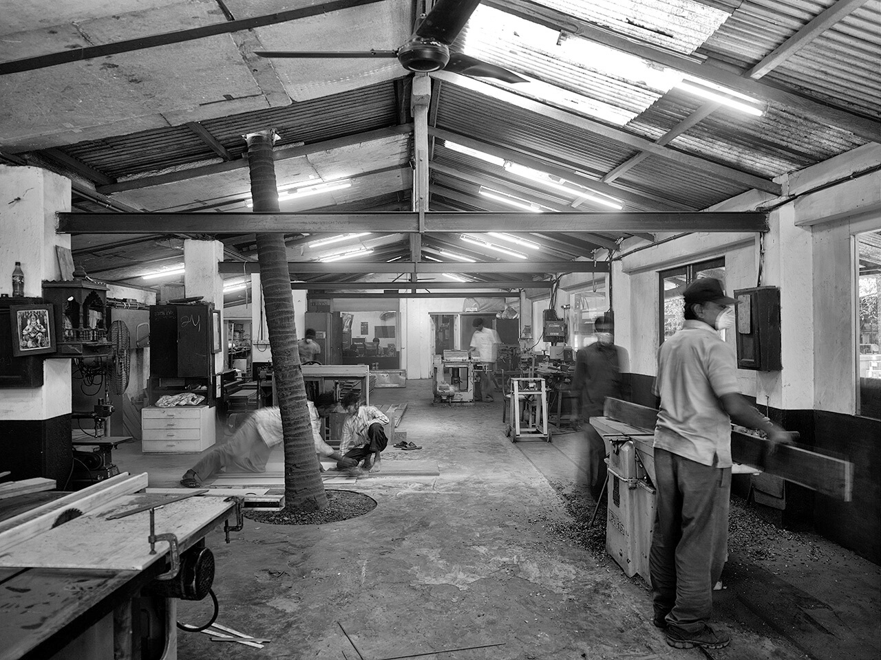 Studio Mumbai / Saat Rasta by Ariel Huber | ALPA Image Gallery