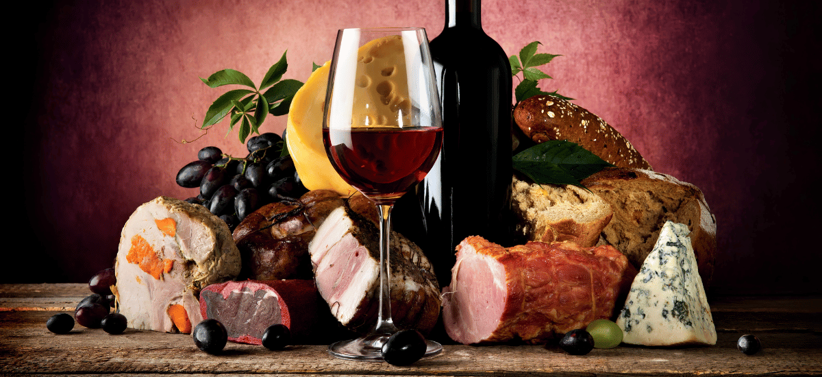 How to Create The Most Profitable Bar Food Menu | 2023 Guide