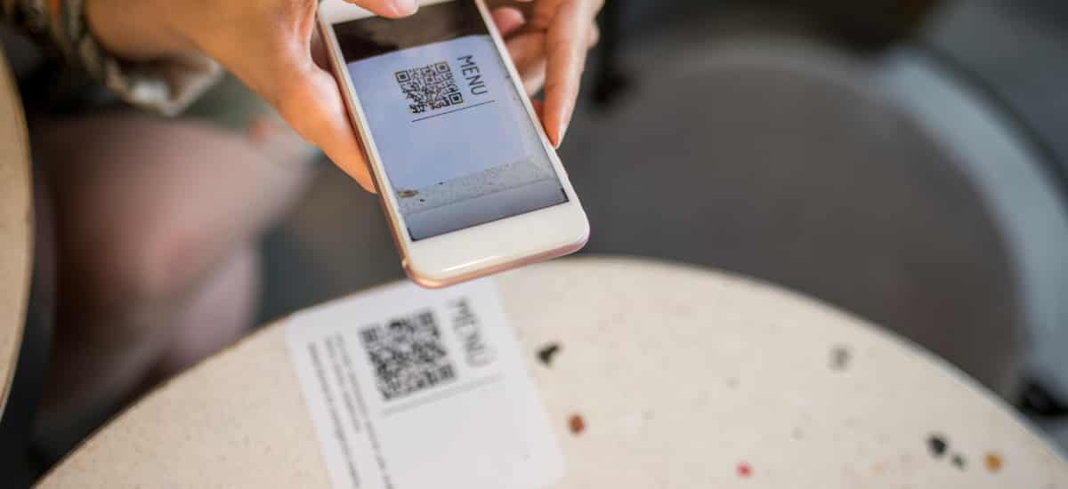 Pros and Cons of QR Menu for Restaurants | Restolabs