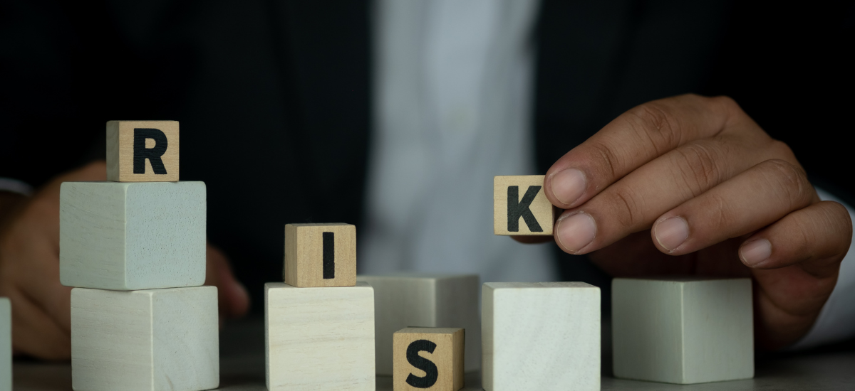 6 Ways to Reduce Financial Risks for Restaurant Owners | Restolabs