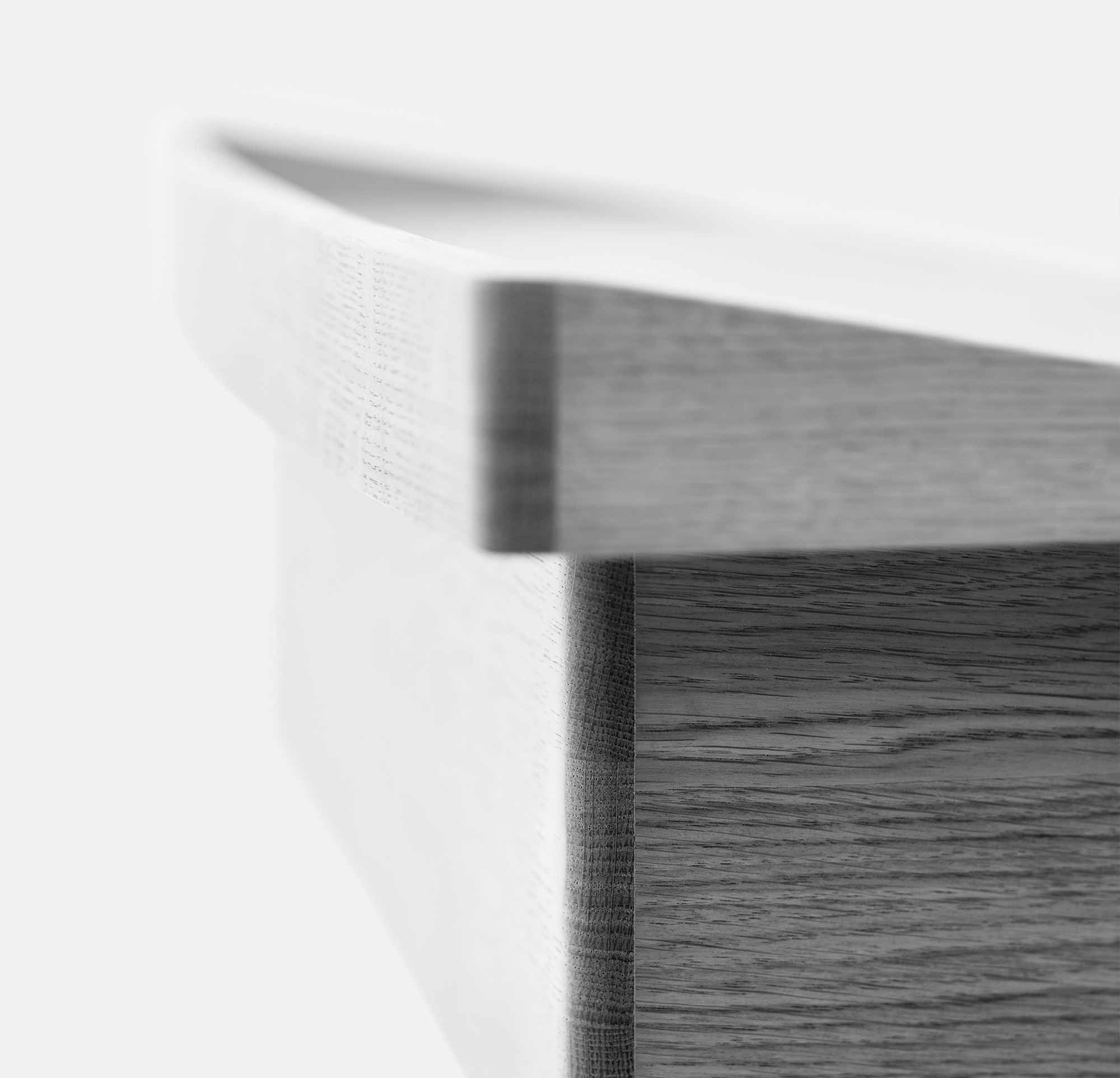 EverDesk | Fits in. Stands out.