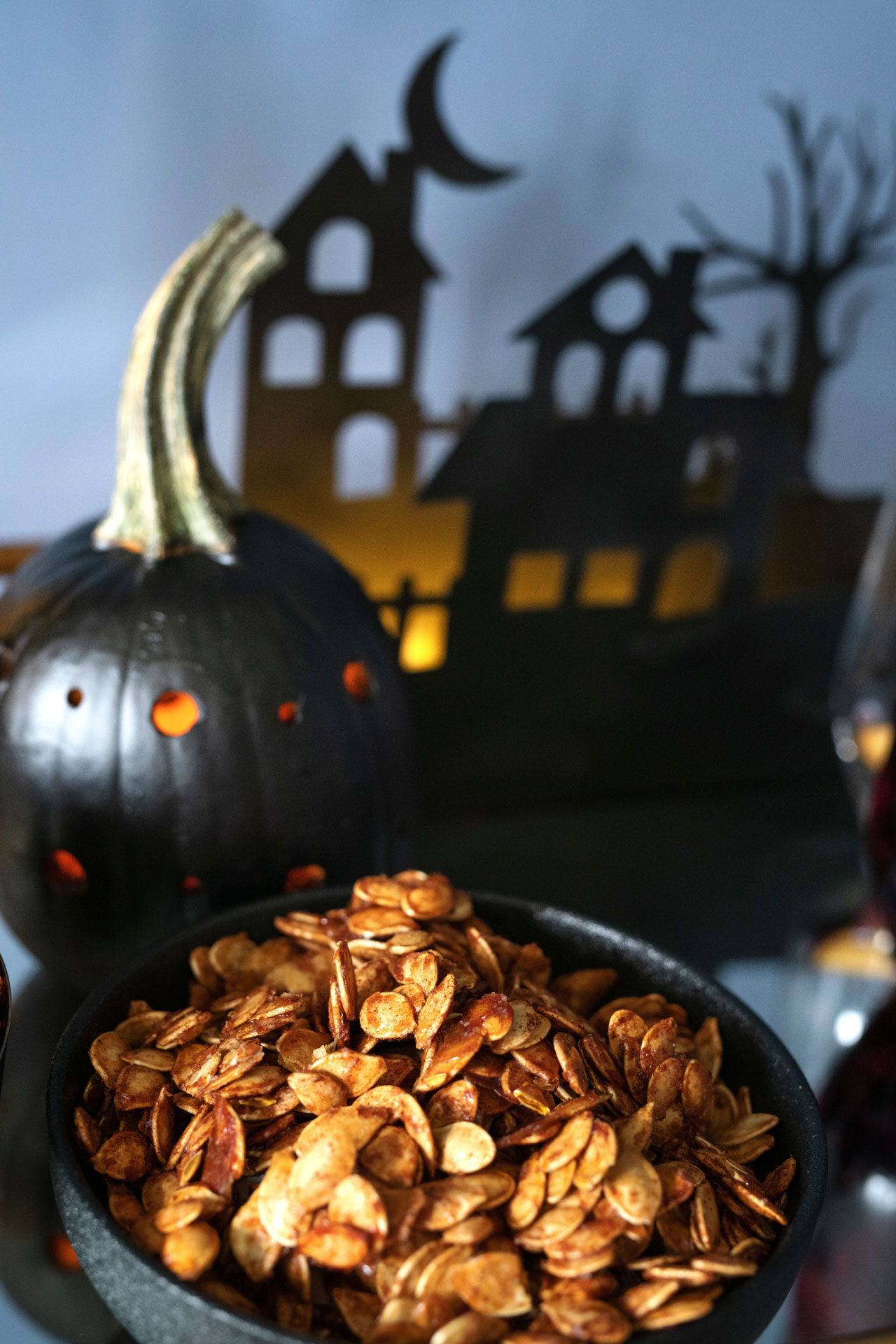 Cookbook - Cinnamon Caramelized Pumpkin Seeds