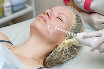 High Frequency Facial Course | Advanced Facial Courses - BC Beauty ...