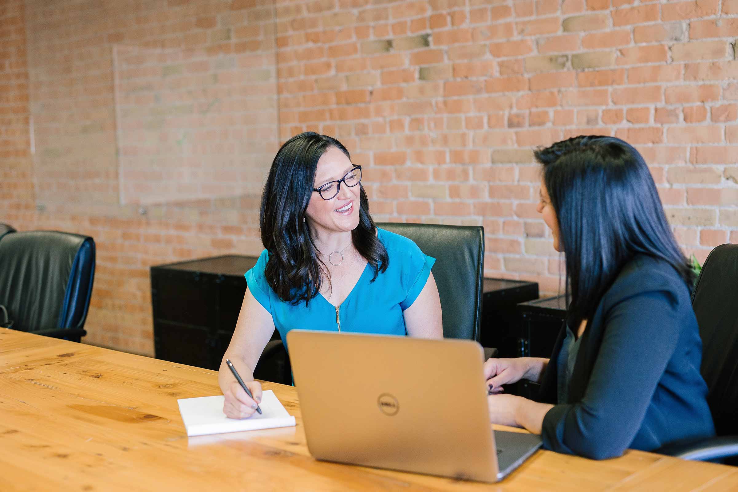 ABM College: What is a Legal Assistant: The Complete Guide For Success