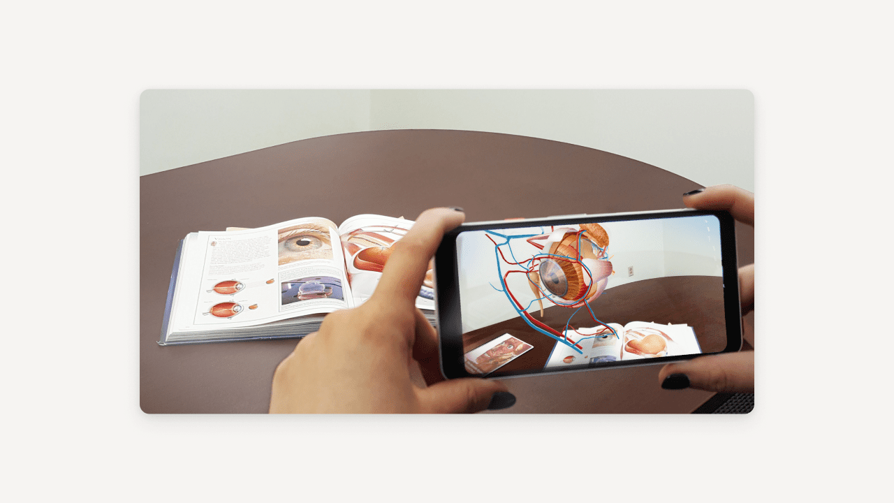 Mobile Learning Design Principles: You Should Grasp Them From Social Media