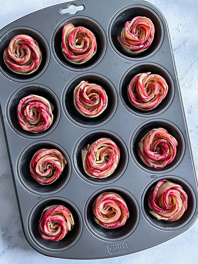 Apple Rose Puff Pastries