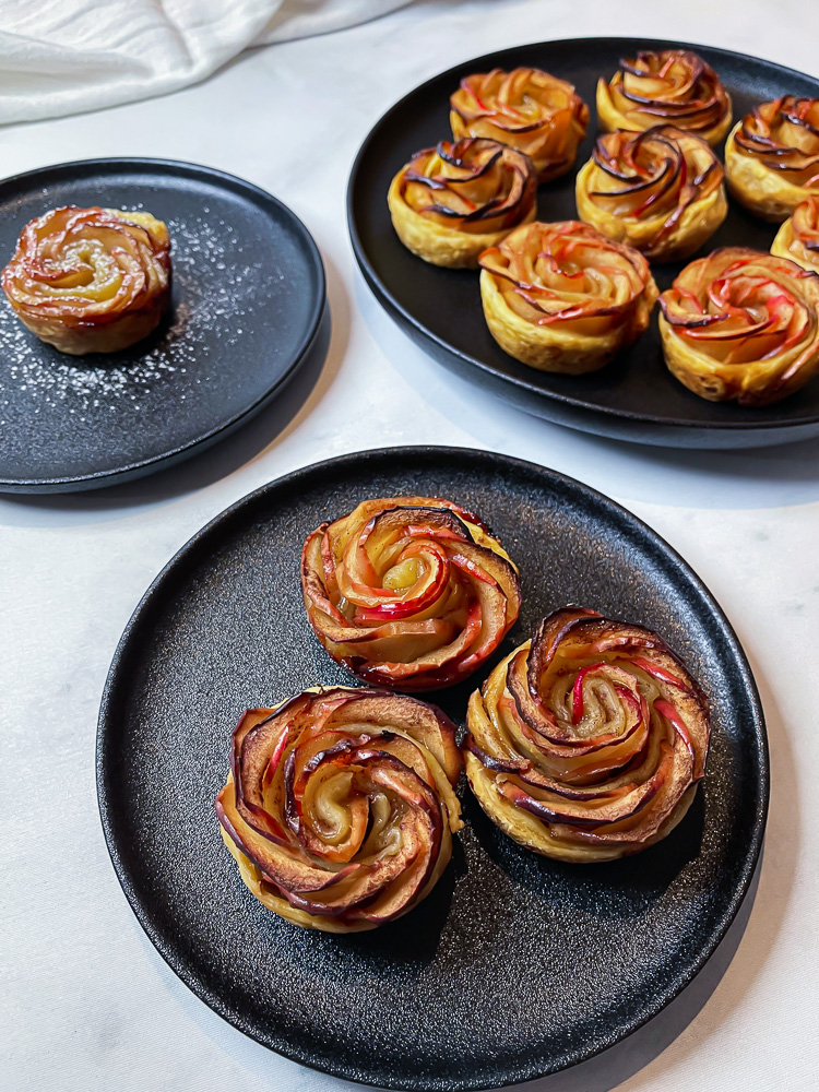 Apple Rose Puff Pastries