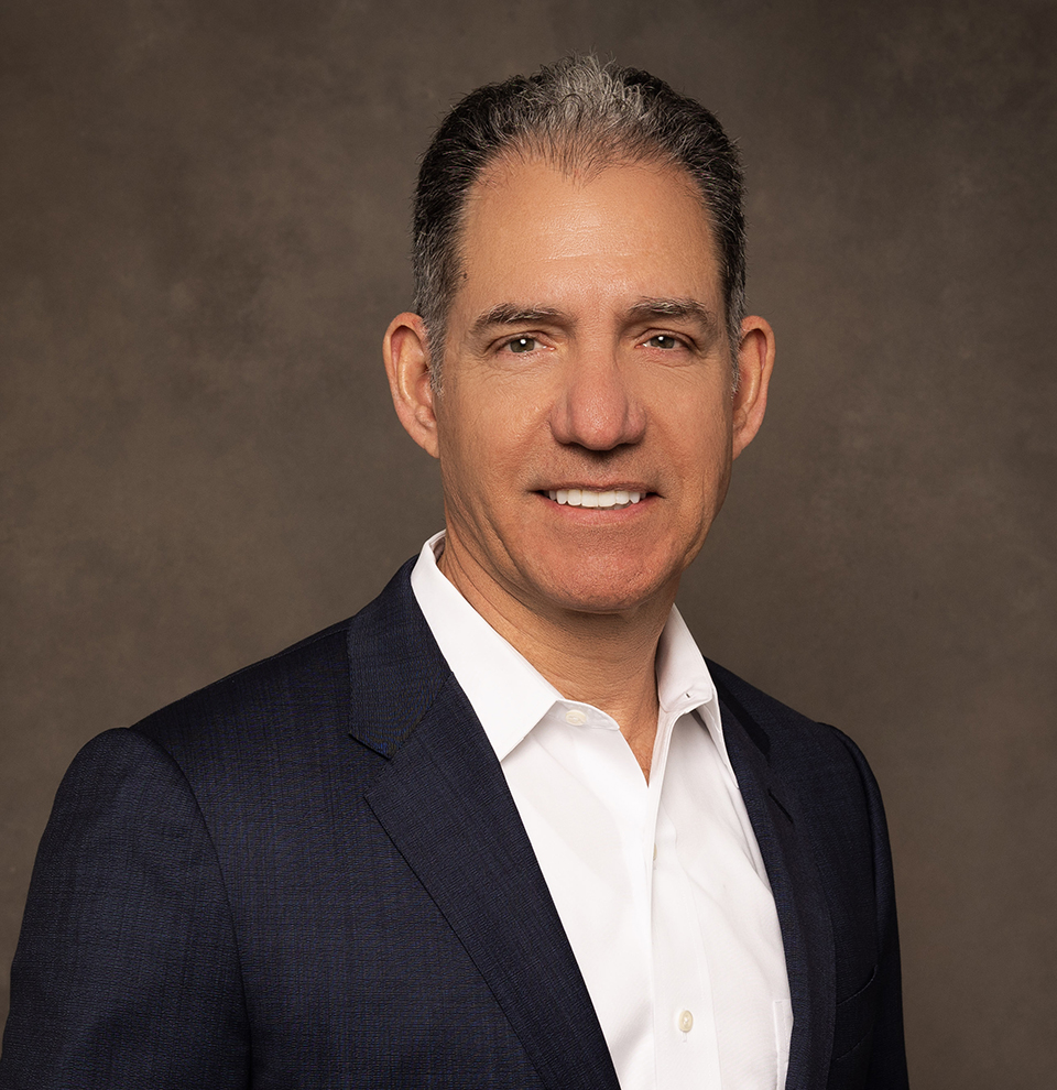 Sean Armstrong's Instagram, Twitter & Facebook on IDCrawl