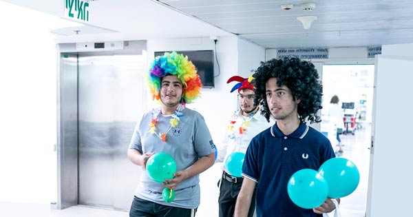 Story | Wisdom From a Hadassah Hospital Medical Clown