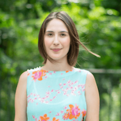 Ariana Carvalho Tavares | Marie Forleo B-School Review