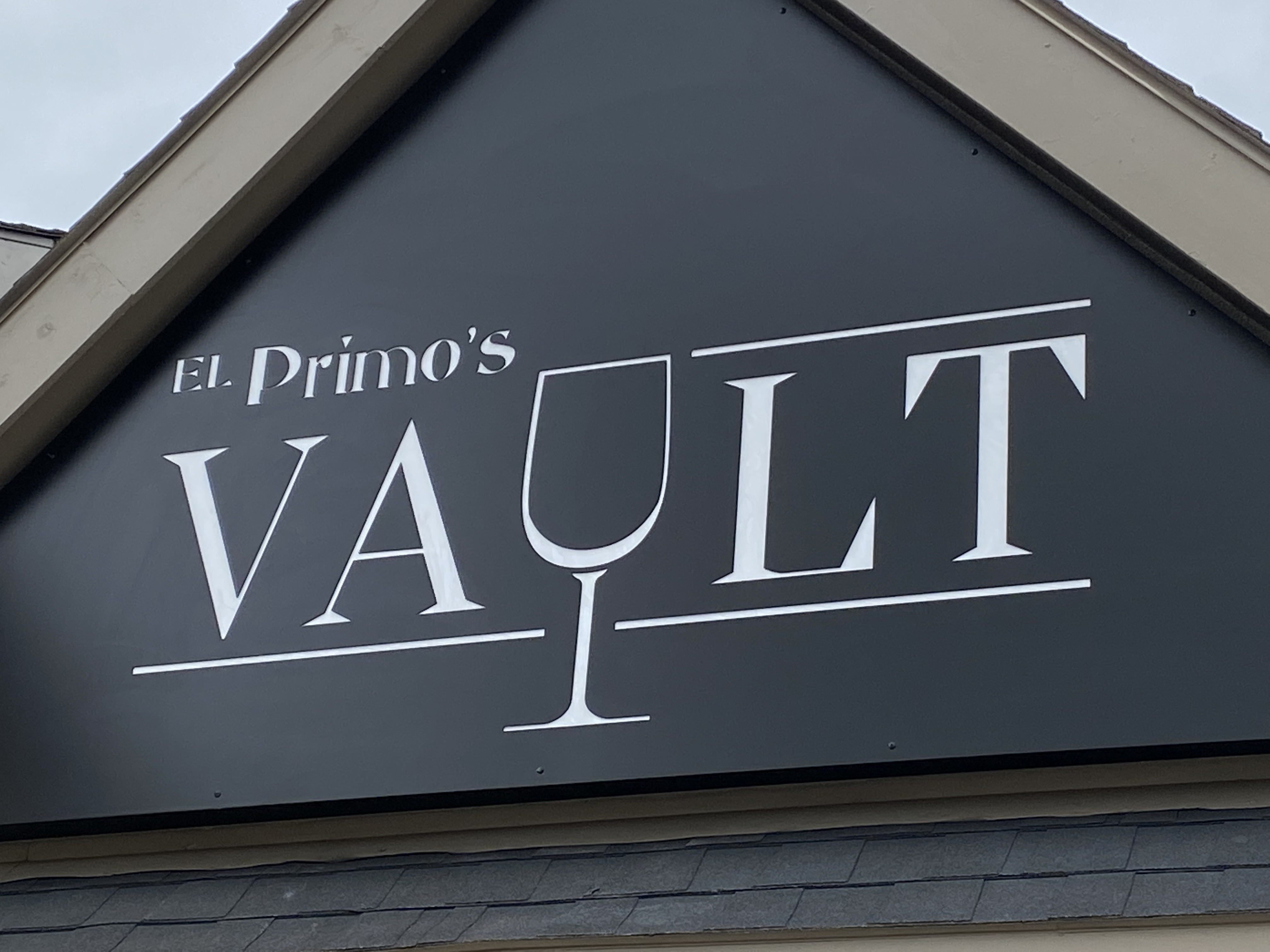 El Primo's prepares to open the Vault