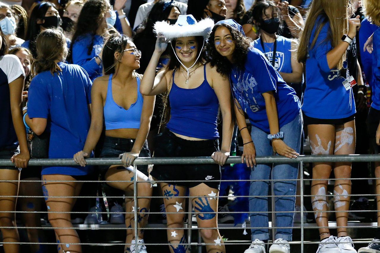 Mansfield football squads bring home three wins in first week