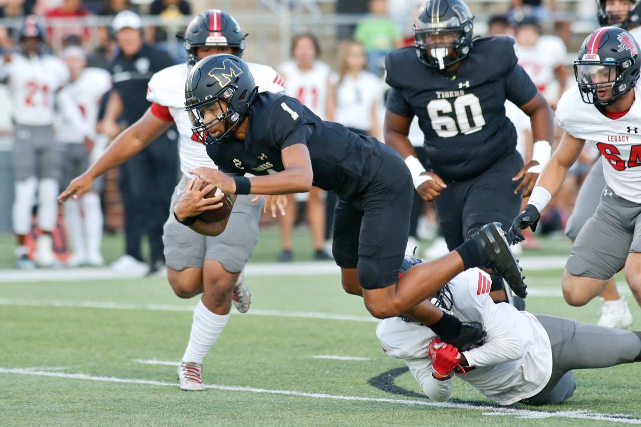 Mansfield roars past Legacy, 37-16