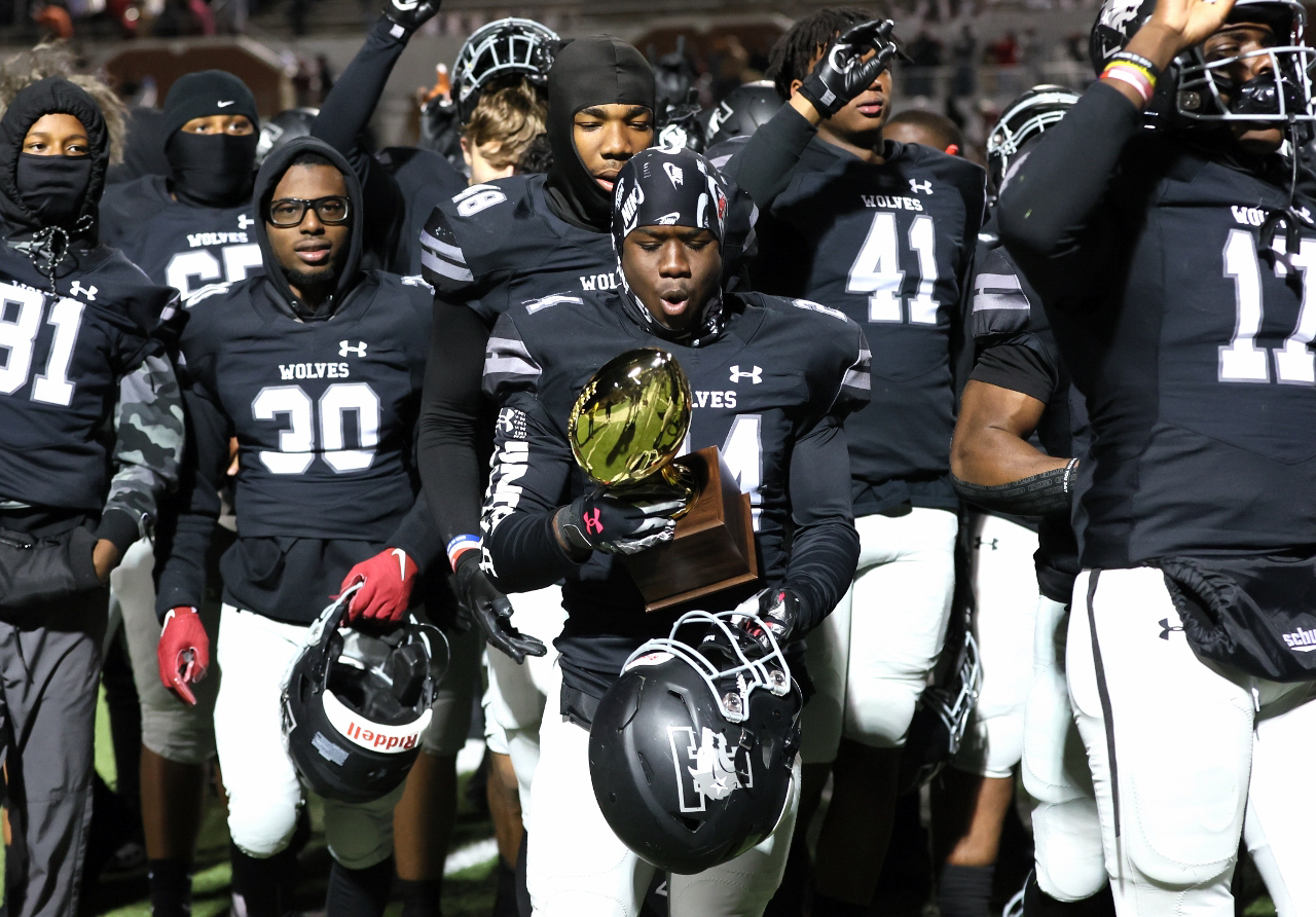Timberview stays undefeated with playoff win