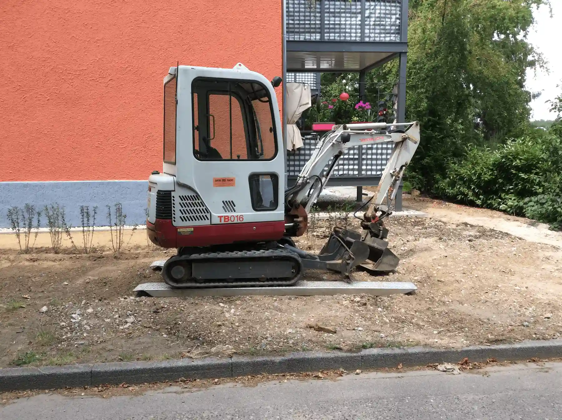 Mini Pelle RHINOCEROS