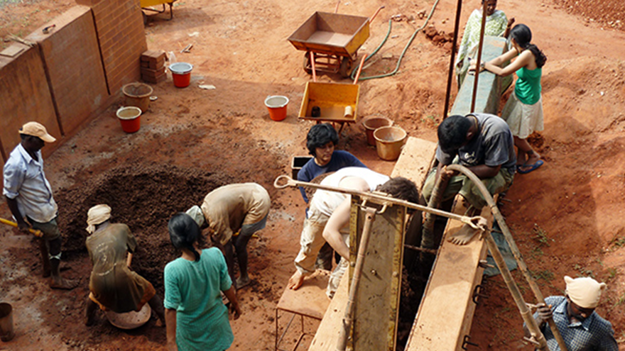 Earth Architecture: Innovative techniques in mud construction and its ...