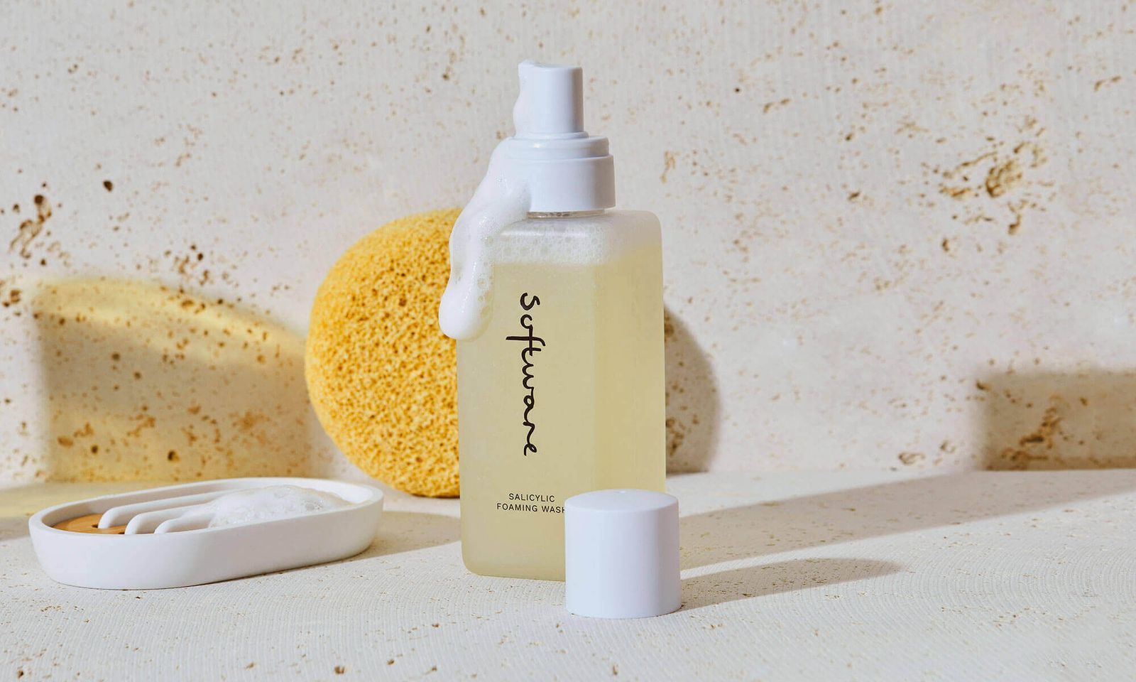 Shoulder Acne Explained: Why It Occurs & How To Treat | Software