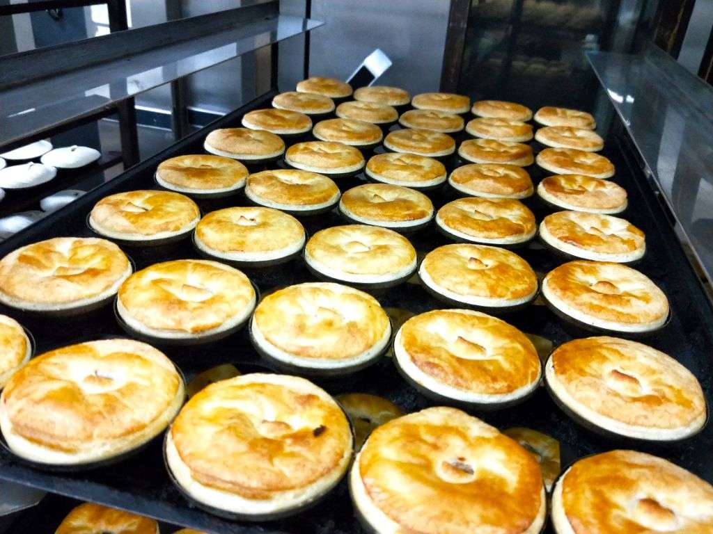 Order wholesale from Peter's Pies using Upstock