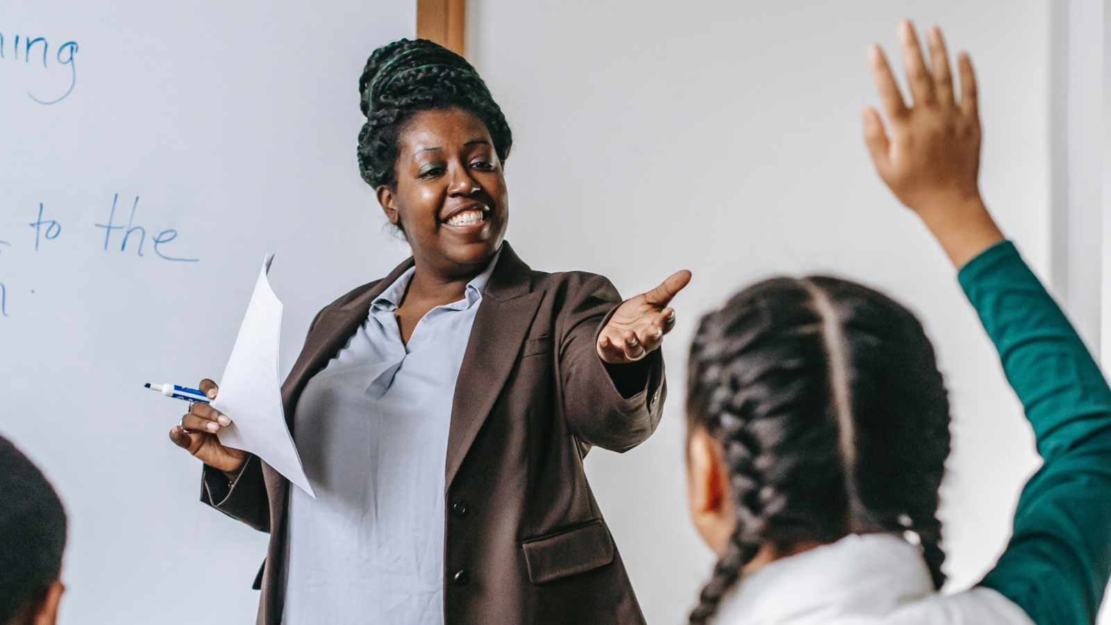 How to write a lesson plan: Tips, format, outline, & example