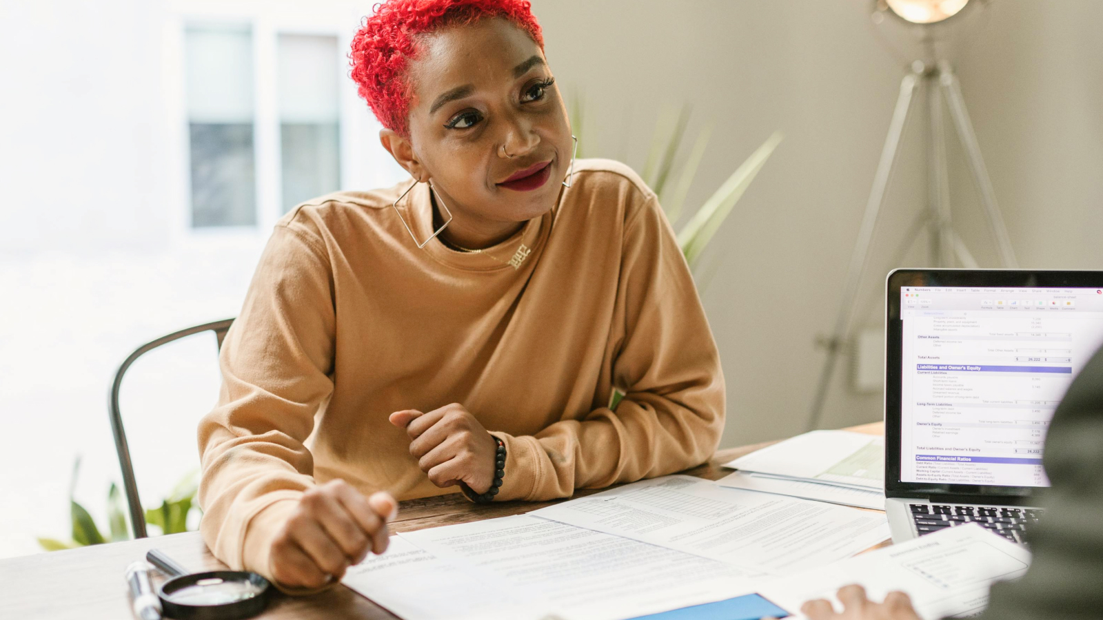 How to raise money to start a business (and build it)