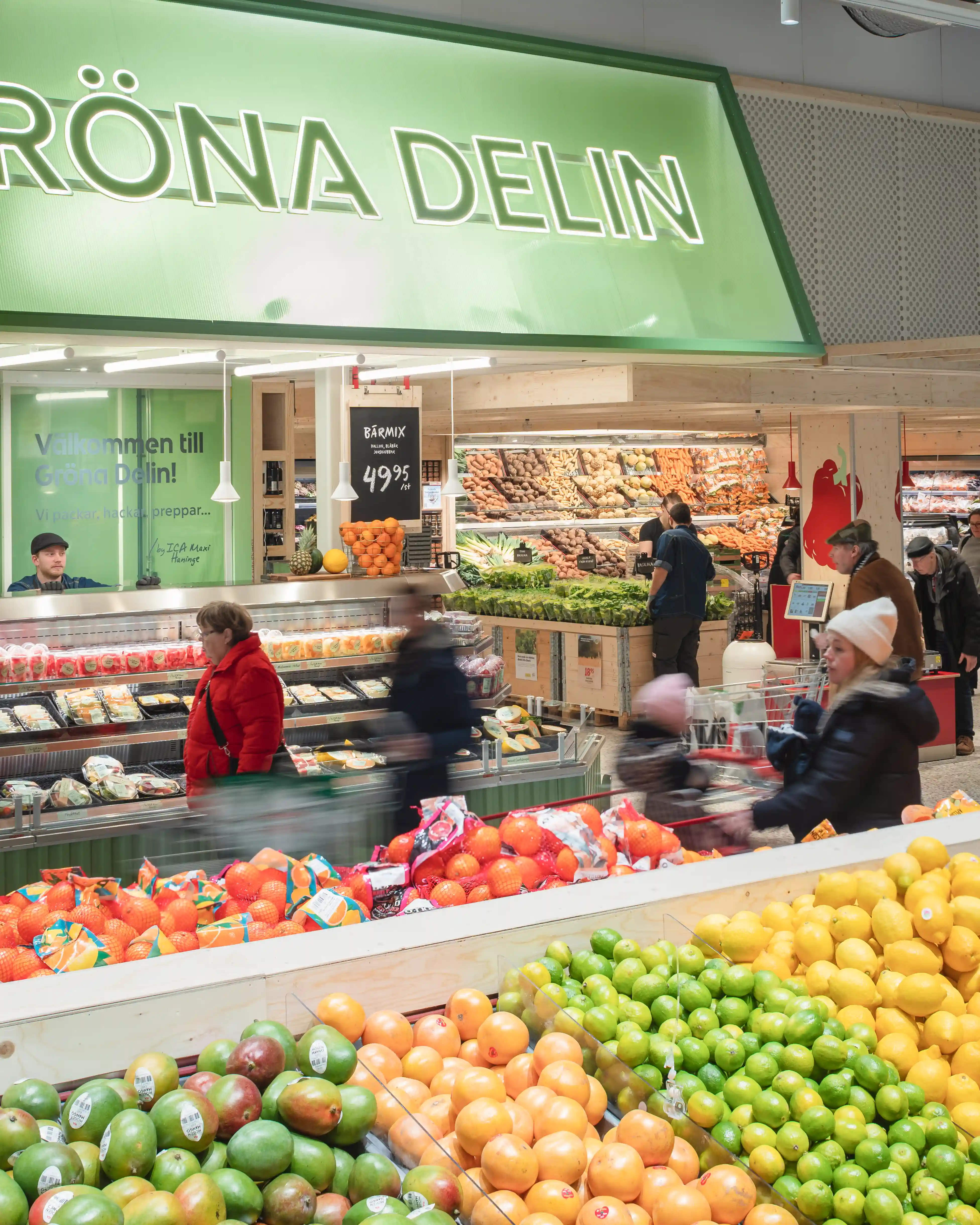 ICA Maxi Haninge Foodhall | Family friendly hypermarket experience design