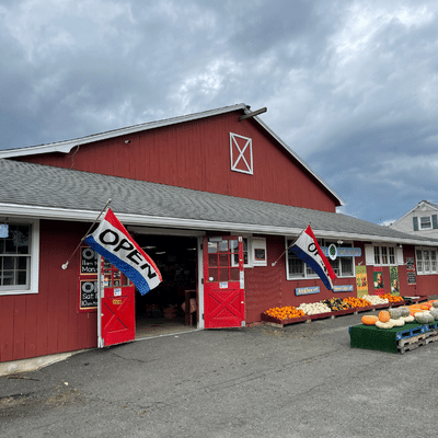 The Bethel Grapevine :: Blue Jay Orchards is Open for the 2022 Season