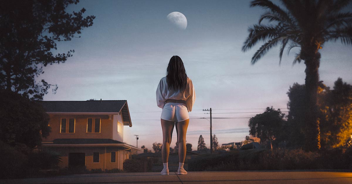 Naomi August - Galaxy - Feat: Kon Boogie