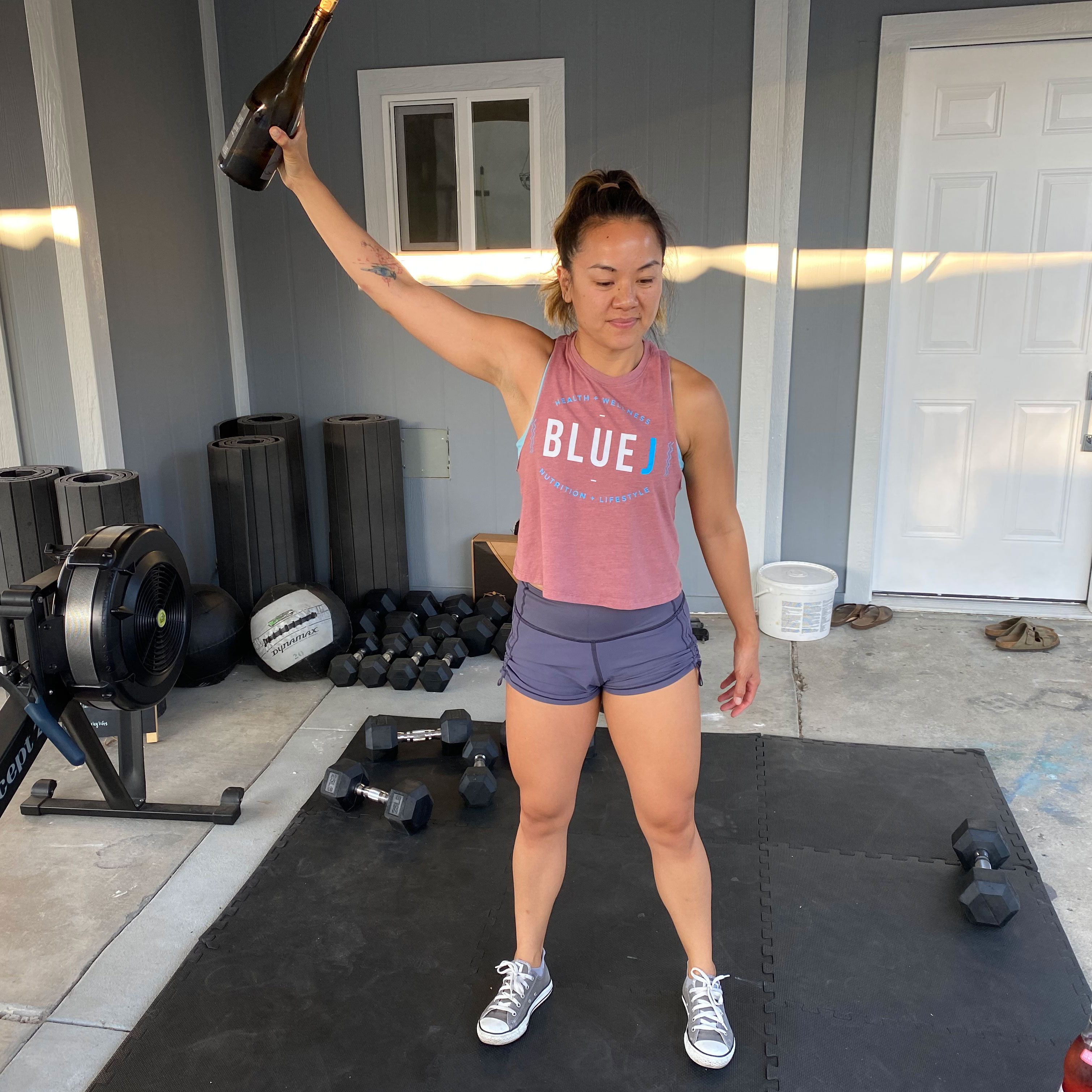 Single-arm Cross body Press - Gymparty