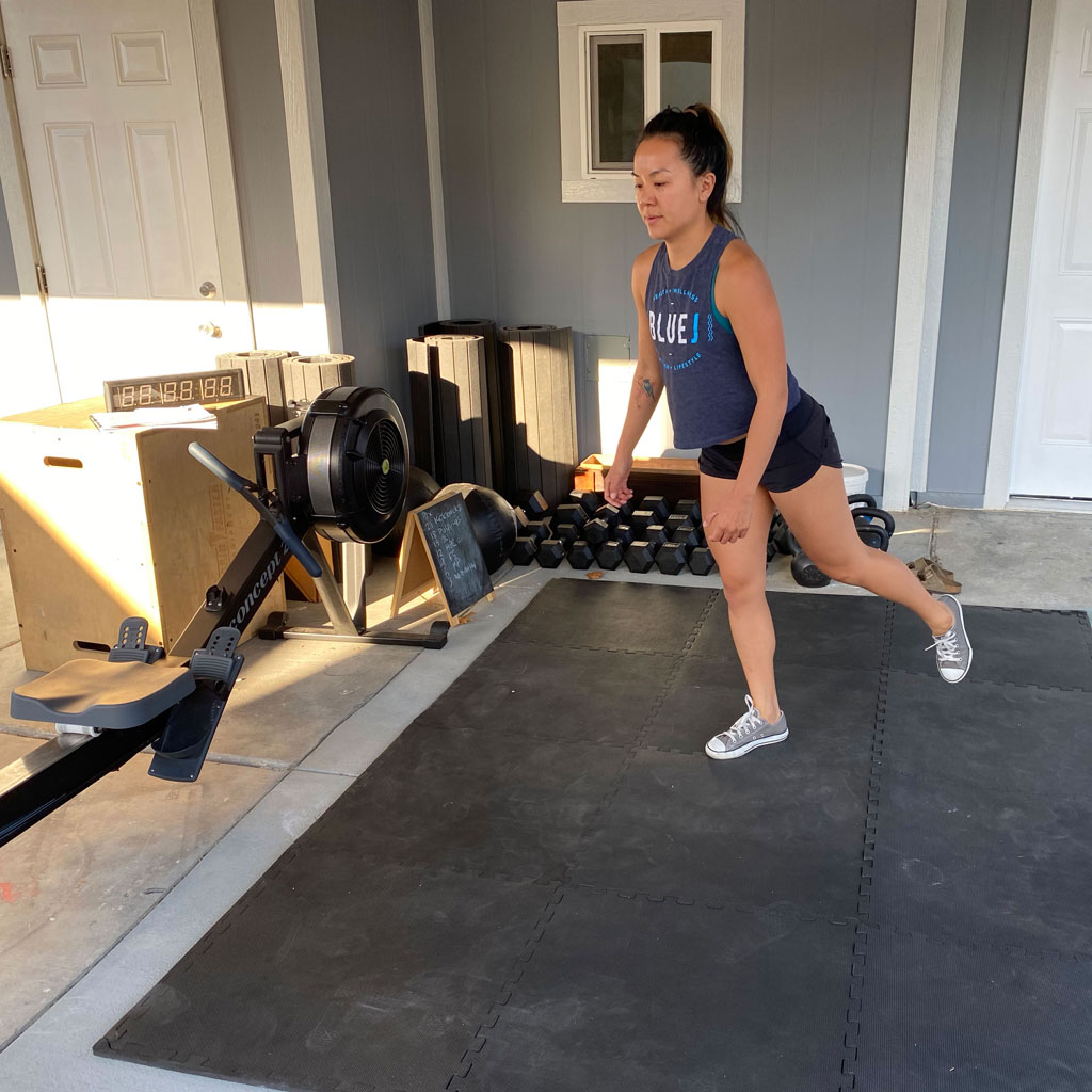 Walking Lunges - Gymparty