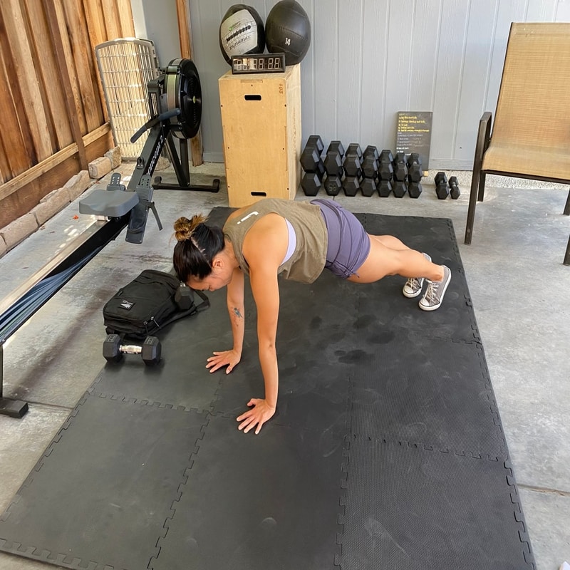 Plank Hand-to-Elbow - Gymparty