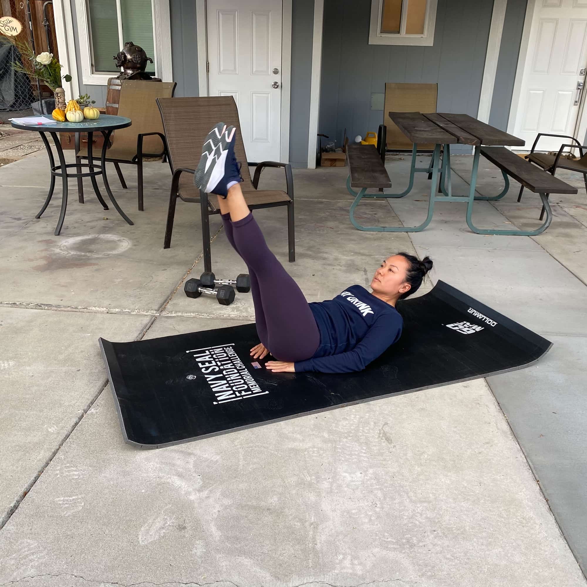 Lying Leg Raises - Gymparty