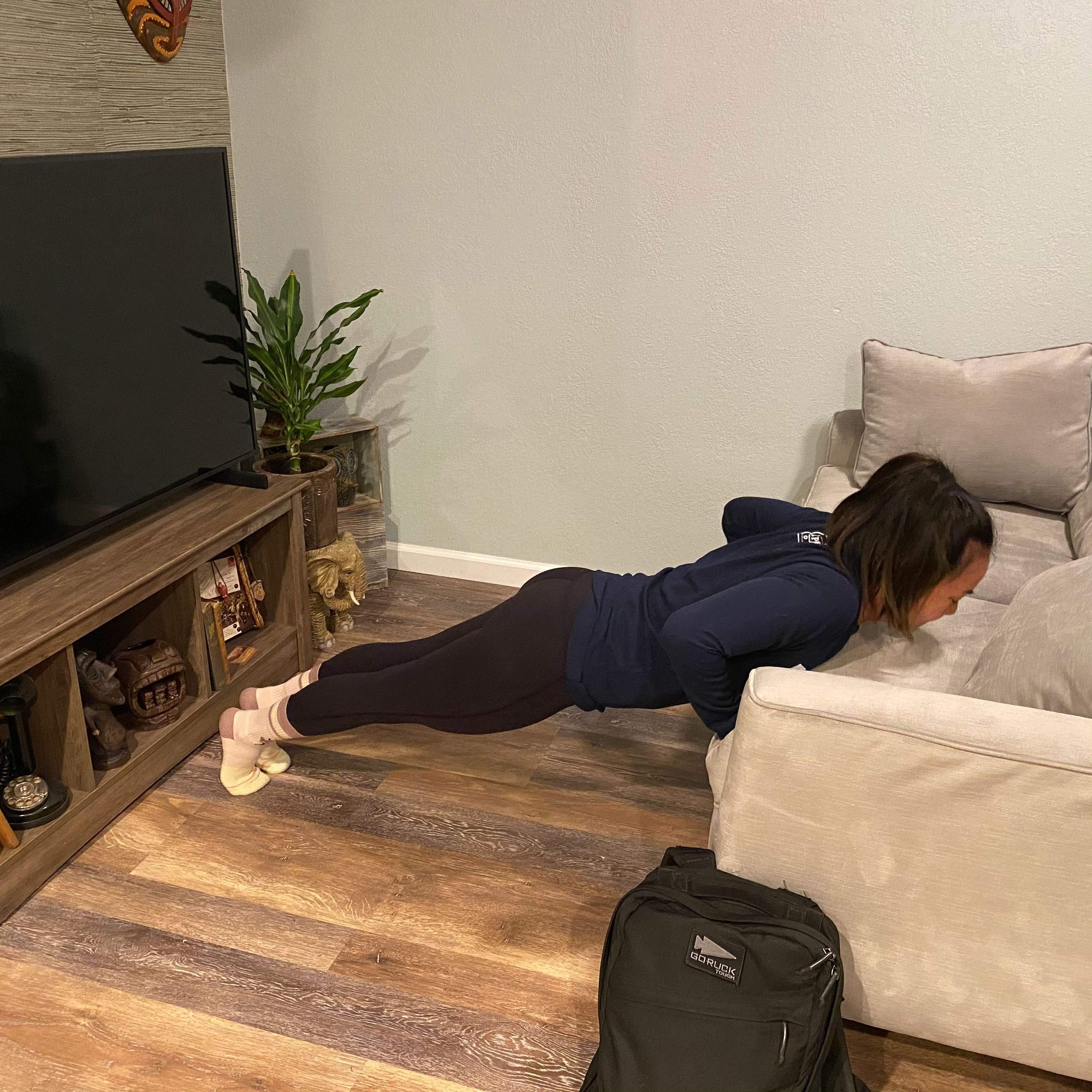 Elevated Push-ups - Gymparty