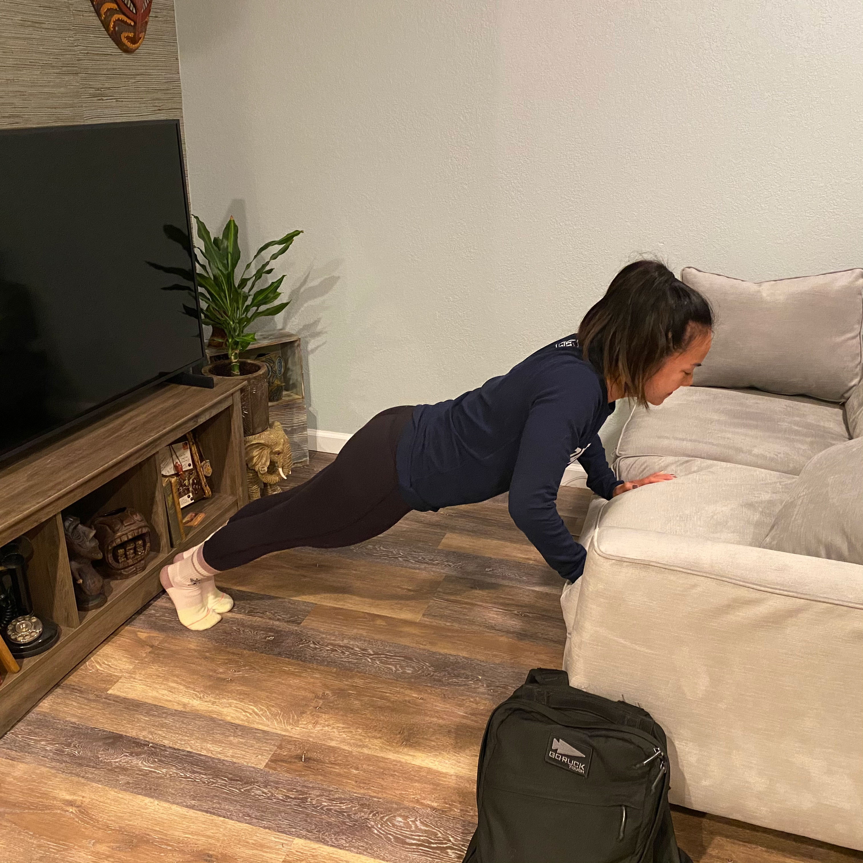 Elevated Push-ups - Gymparty