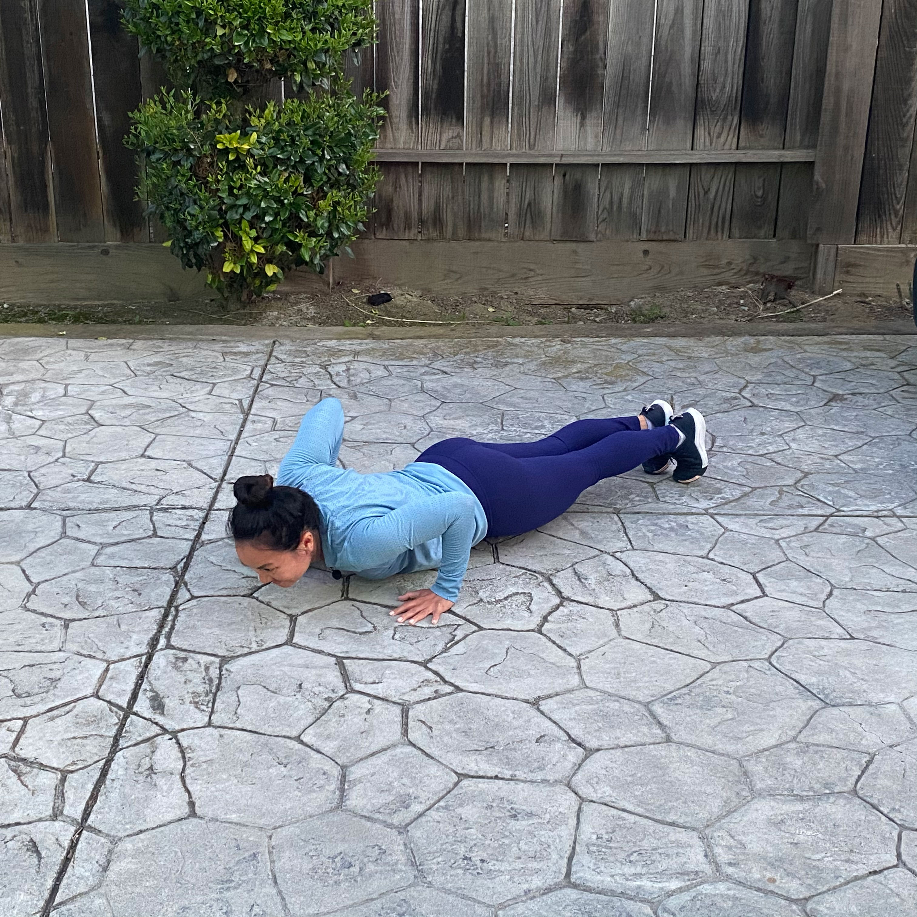 Staggered-hand Push-ups - Gymparty