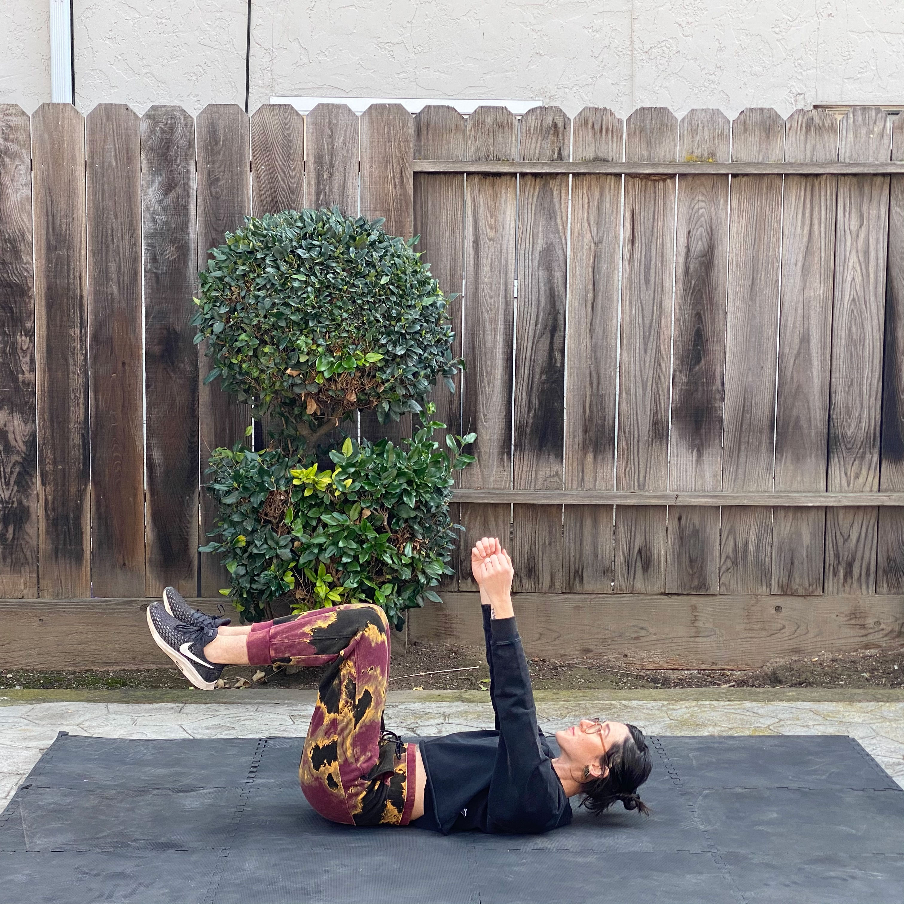 Ipsilateral Dead Bugs - Gymparty