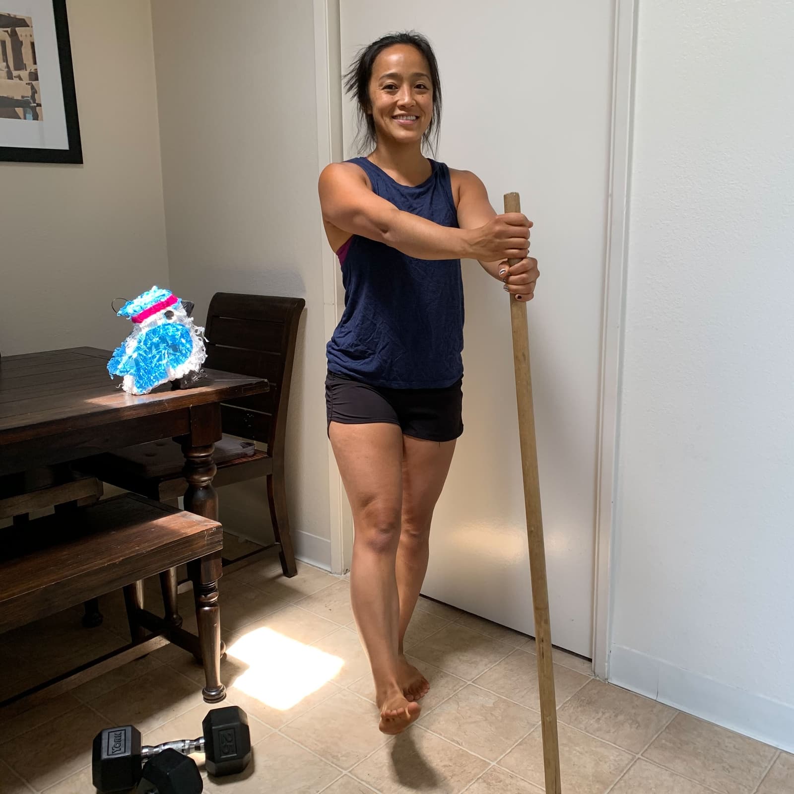 Cross-body Leg Lifts - Gymparty