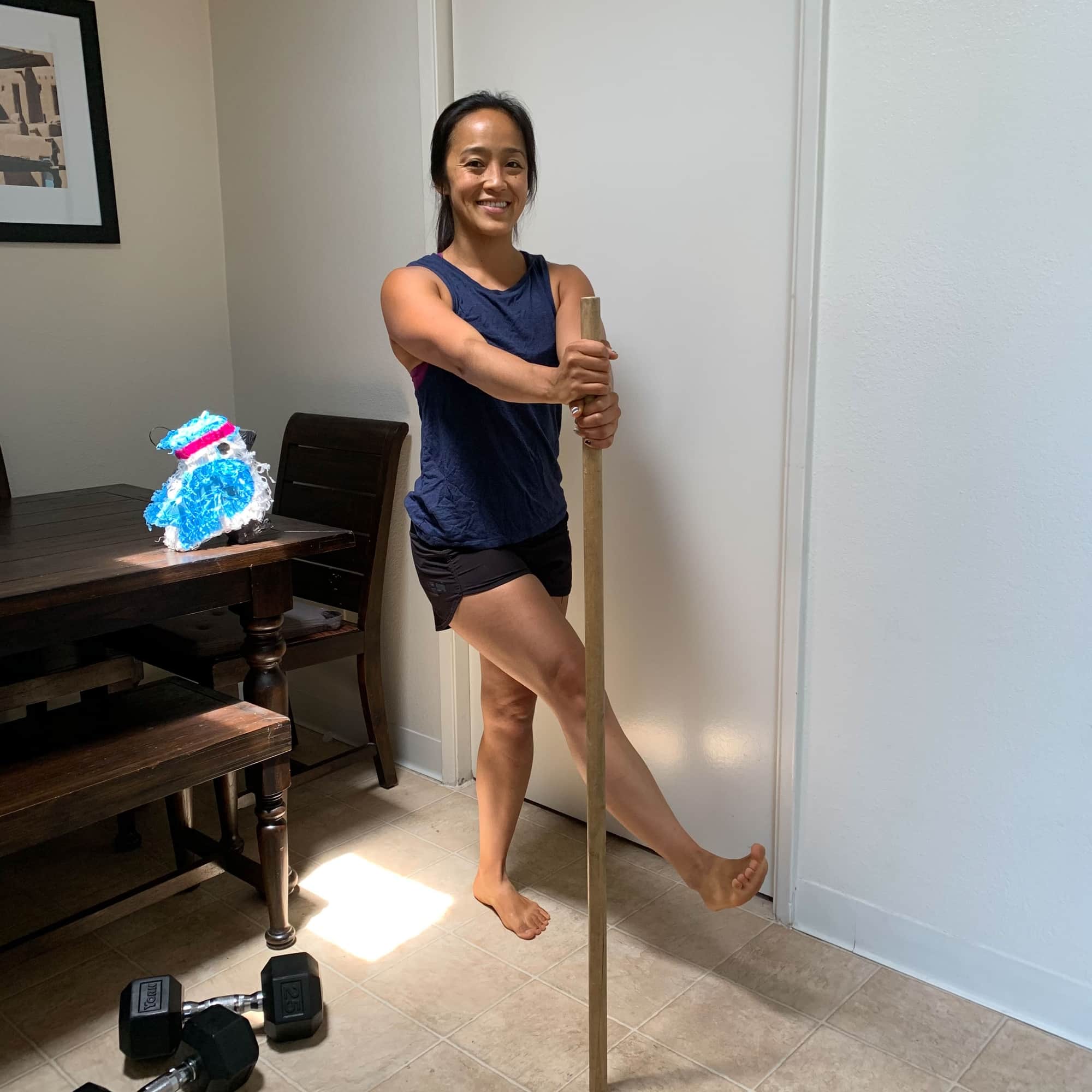 Cross-body Leg Lifts - Gymparty