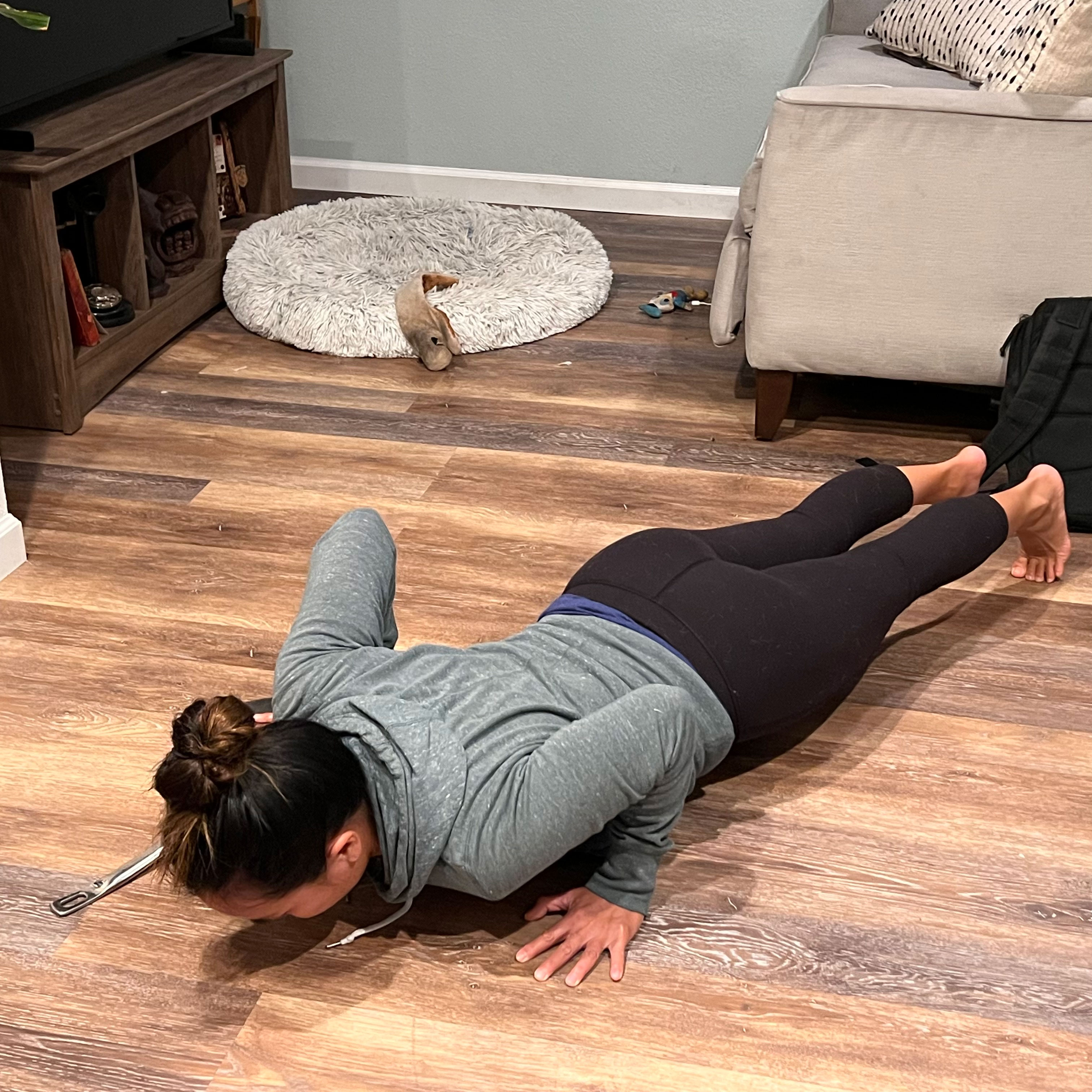 Lateral Single-arm Elevated Push-ups - Gymparty