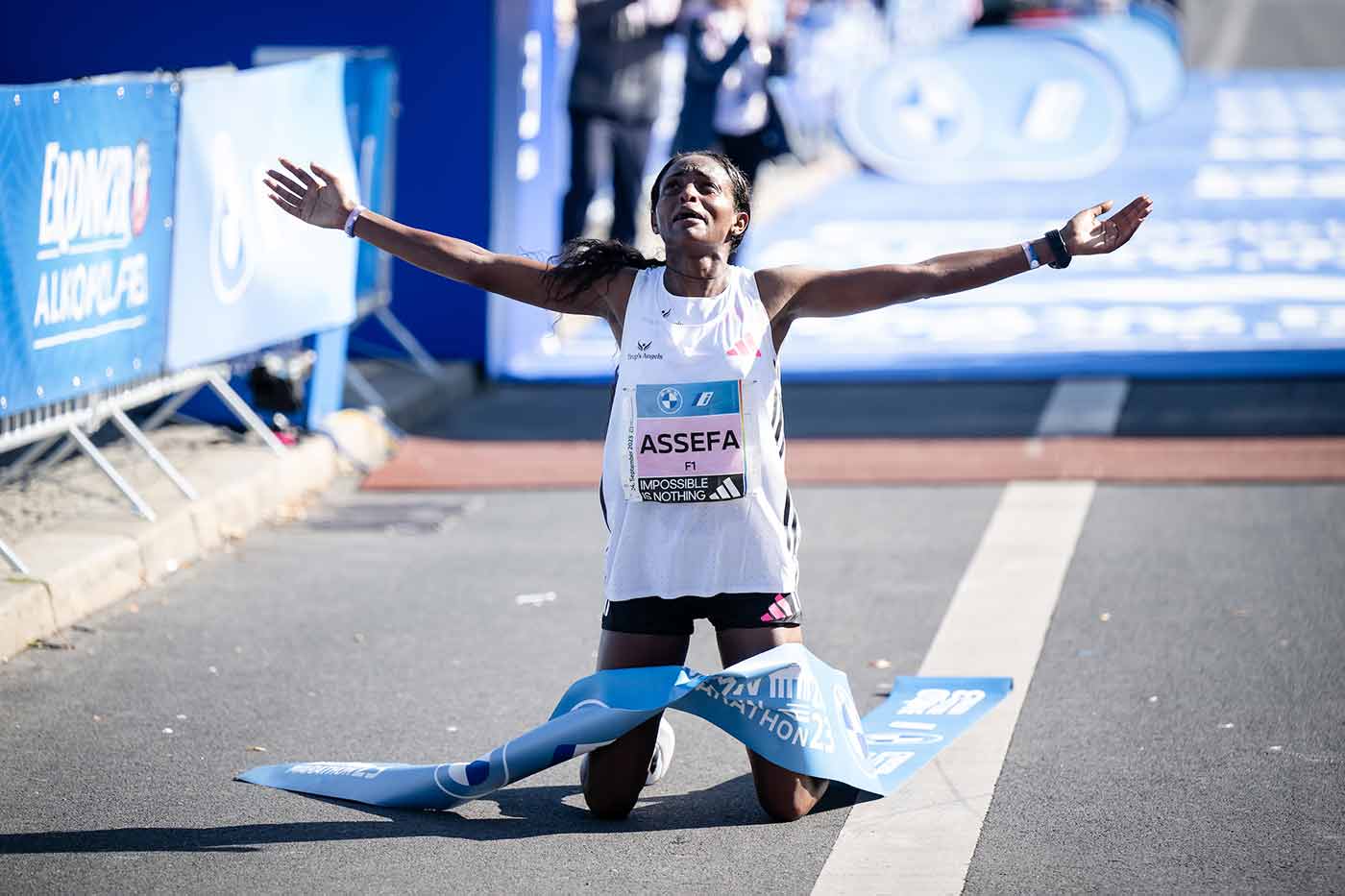 10 Greatest Marathon Moments of 2023: #2 Tigist makes history in Berlin