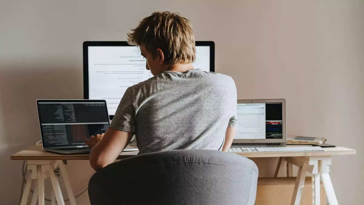 8 beneficios de aprender programación web para tu carrera 💻 | HACK A BOSS