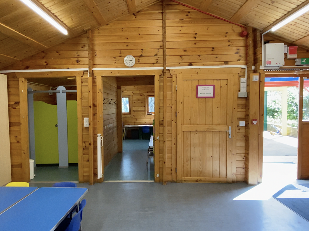Blue Cabin Hire | Coppetts Wood School | Sharesy