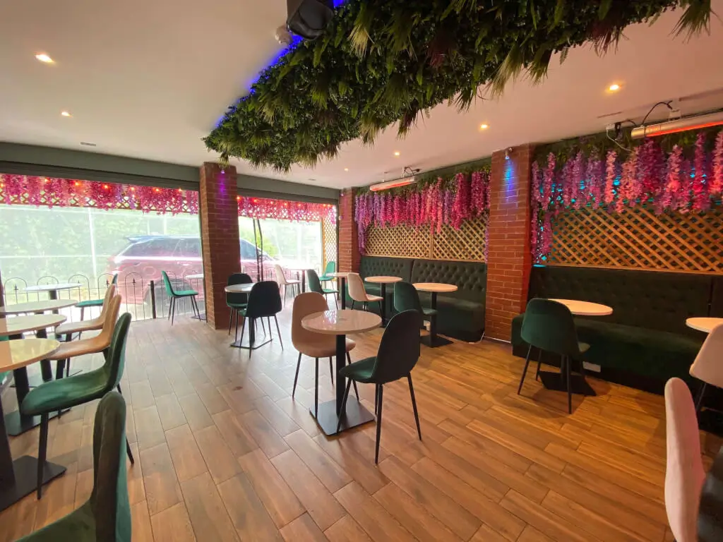 The Lounge Hire | Soor | Sharesy