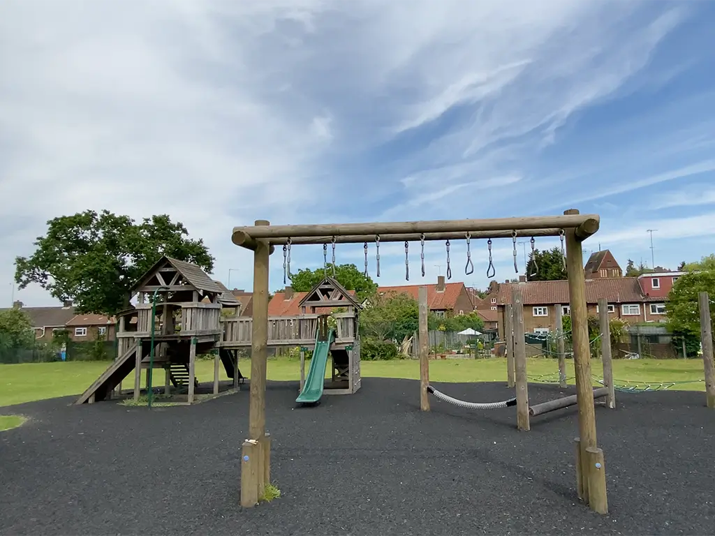 Outdoor Space Hire | Coppetts Wood School | Sharesy