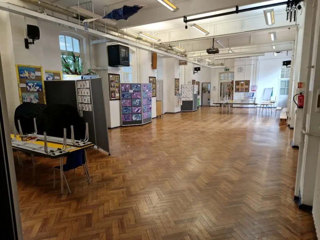 Bottom Hall Hire | Canonbury Primary School | Sharesy