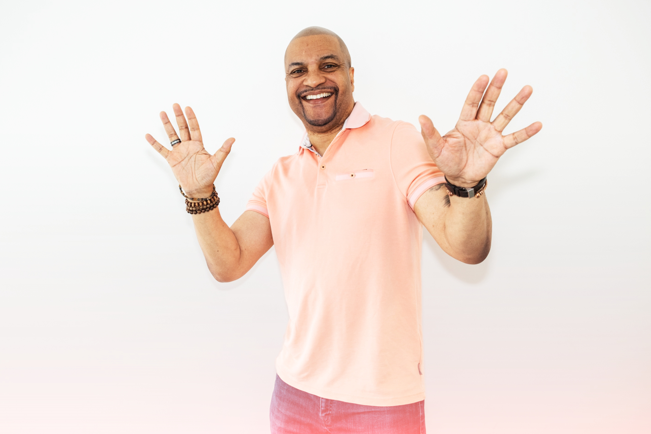 SALSA DEL RIO WITH DJ CAFÈCITO - Riverside Radio