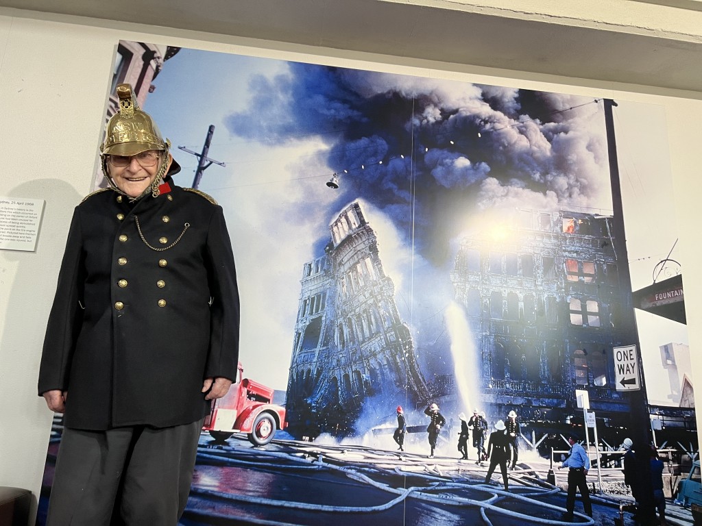 SummitCare | Former fireman Ken Allsopp meets the local fire crews