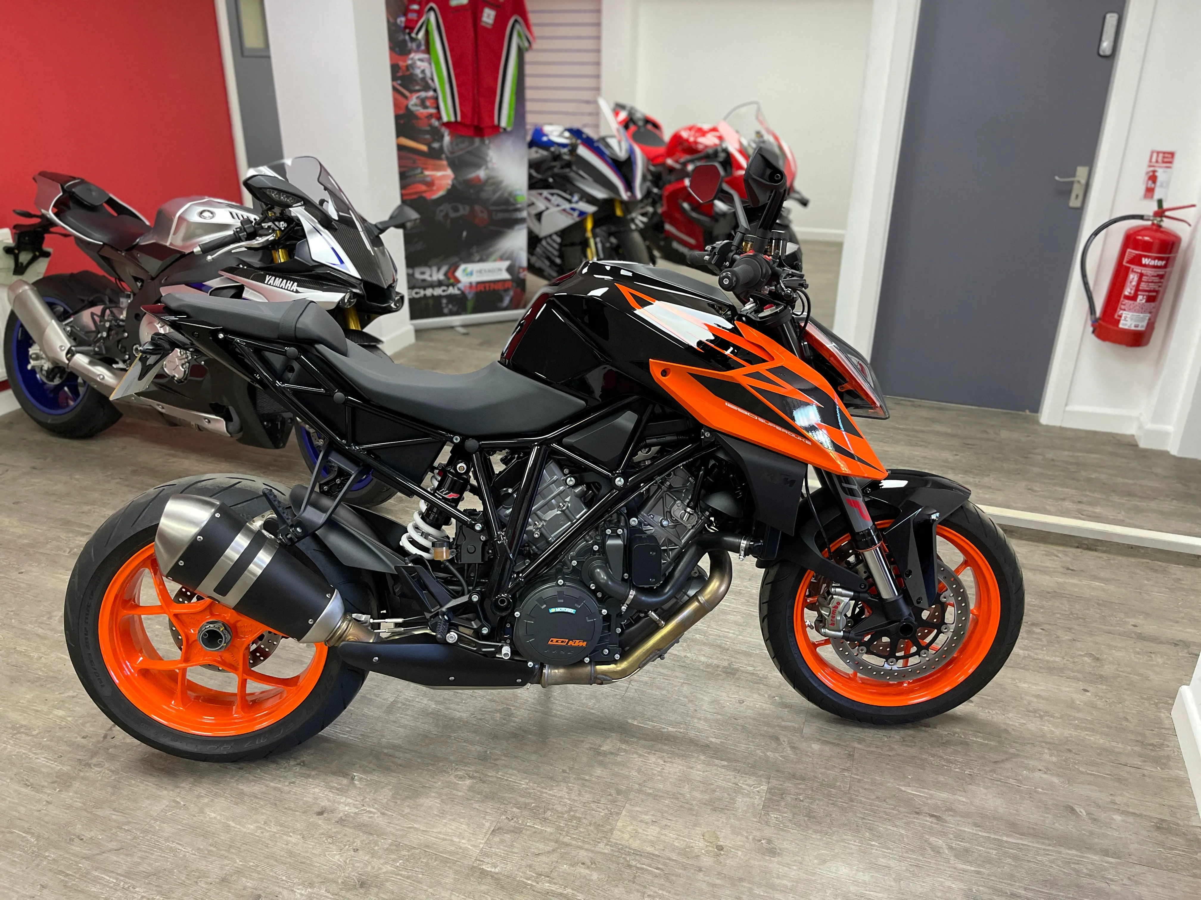 2019 KTM 1290 Superduke R Gen 2, 800 Miles, Tail Tidy, Performance Pack ktm