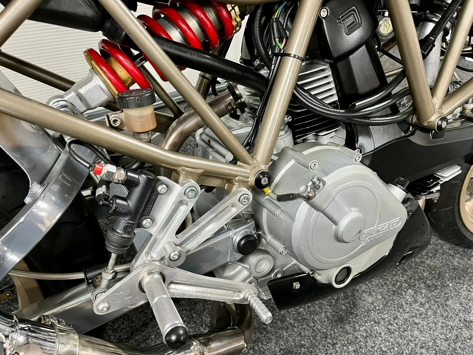 Ducati Cafe Racer 600 Supersport Corse 8000 MIles PX Swap Ducati